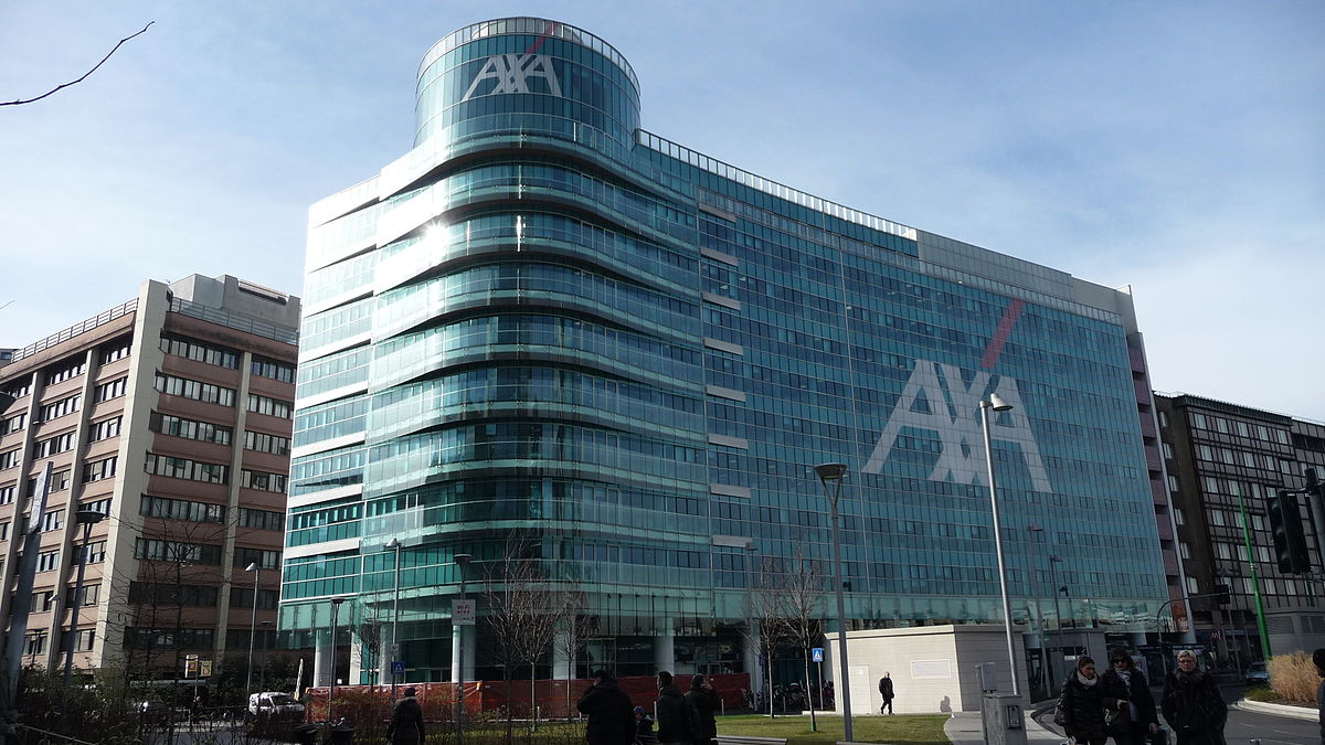 AXA's modern office/homes investment fund attracts another €800m